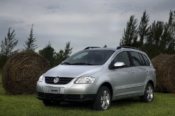 Presentaron la versión 2008 del VW Suran | Todo en un click