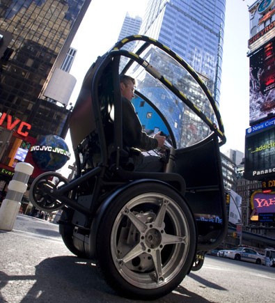 Presentan un nuevo auto eléctrico de dos ruedas | Todo en un click