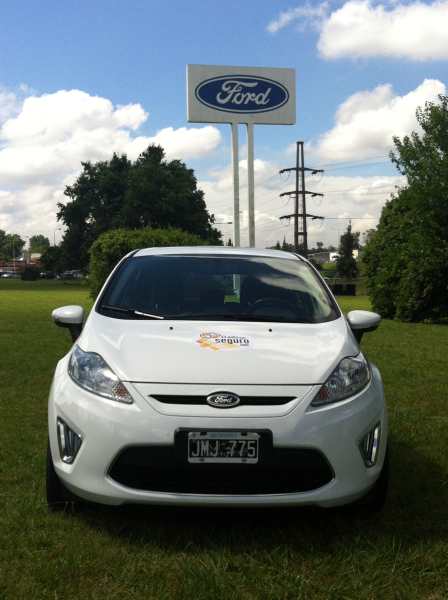 Ford Fiesta Kinetic Design, elegido el Auto Más Seguro por segundo año ...